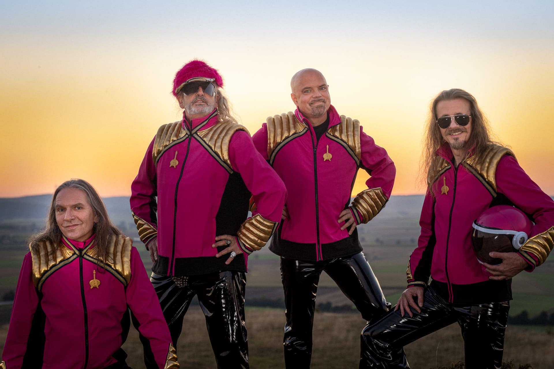 J.B.O.: Die ersten Tour-Termine der Planet Pink Tour 2023 stehen fest - venue mag